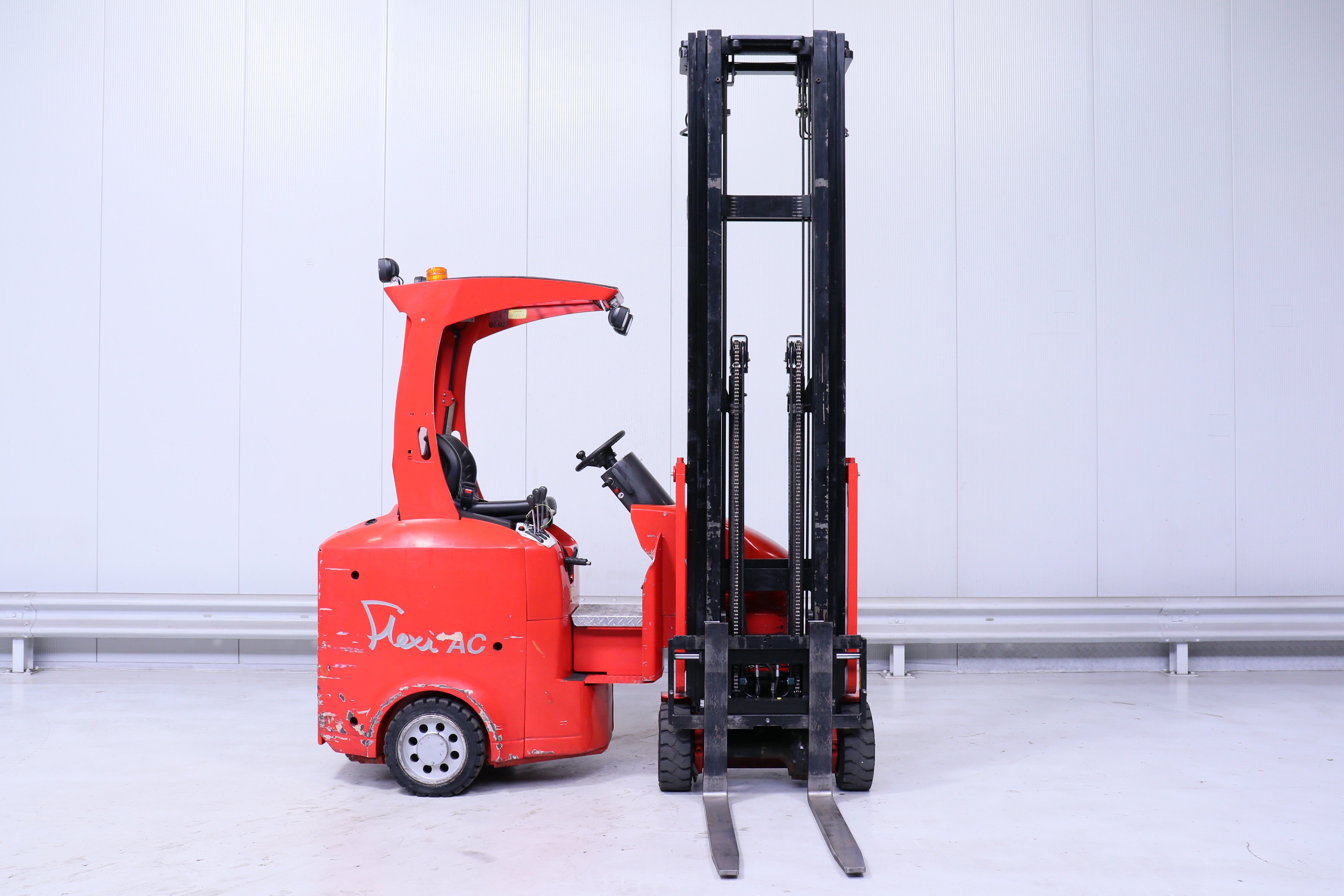 Used Flexi forklifts & VNA trucks | Lisman Forklifts